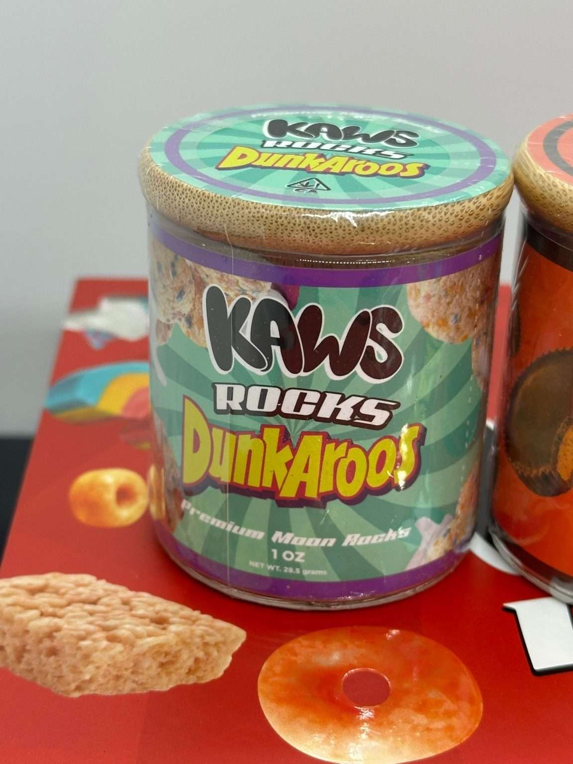 KAWS MOONROCKS 1OZ on SALE ONLY $225 ($8 per Gram) 🔥🔥🔥NEW !! - Green ...